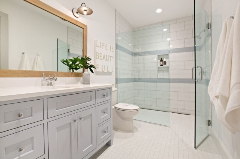 Shower Door Glass Options - Which One Suits You the Best?