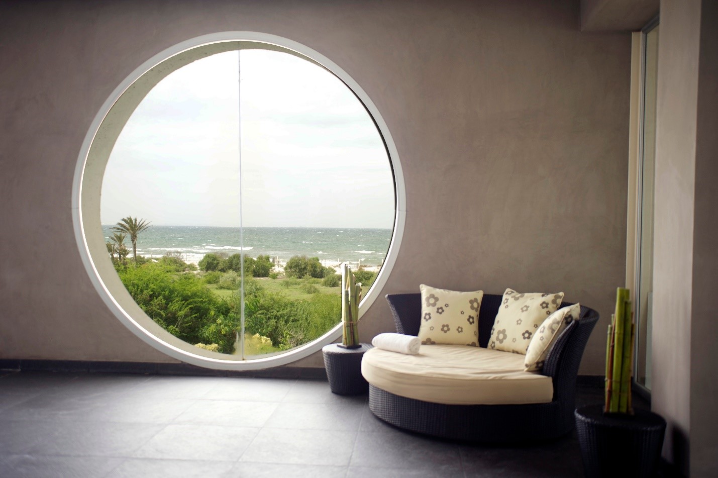 Round Windows: Everything You Need To Know