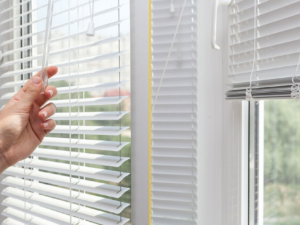 How to Clean a Foggy Double Pane Window? | Glass Genius